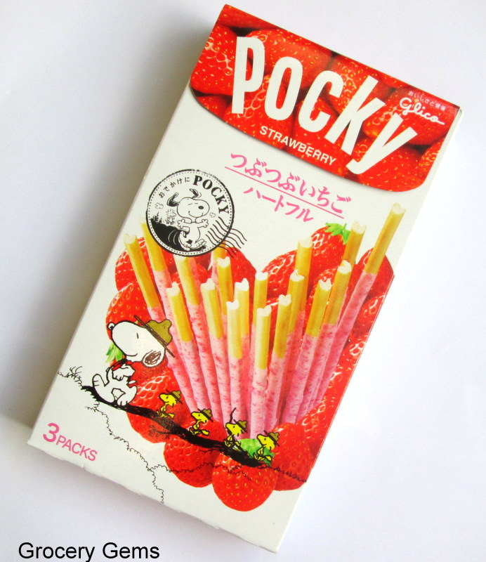 Grocery Gems: Review: Heart Shaped Strawberry Pocky!