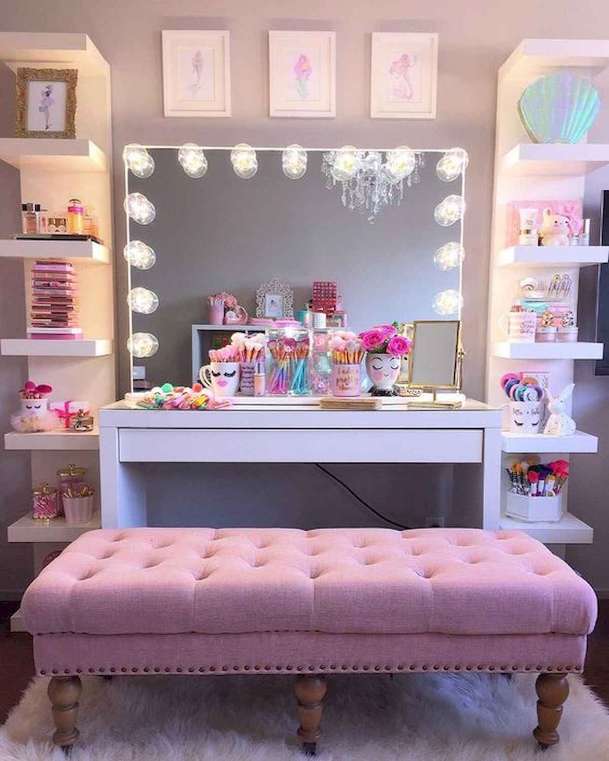 60 Lovely Makeup Rooms Decor Ideas And Remodel #roomdecor #livingroom