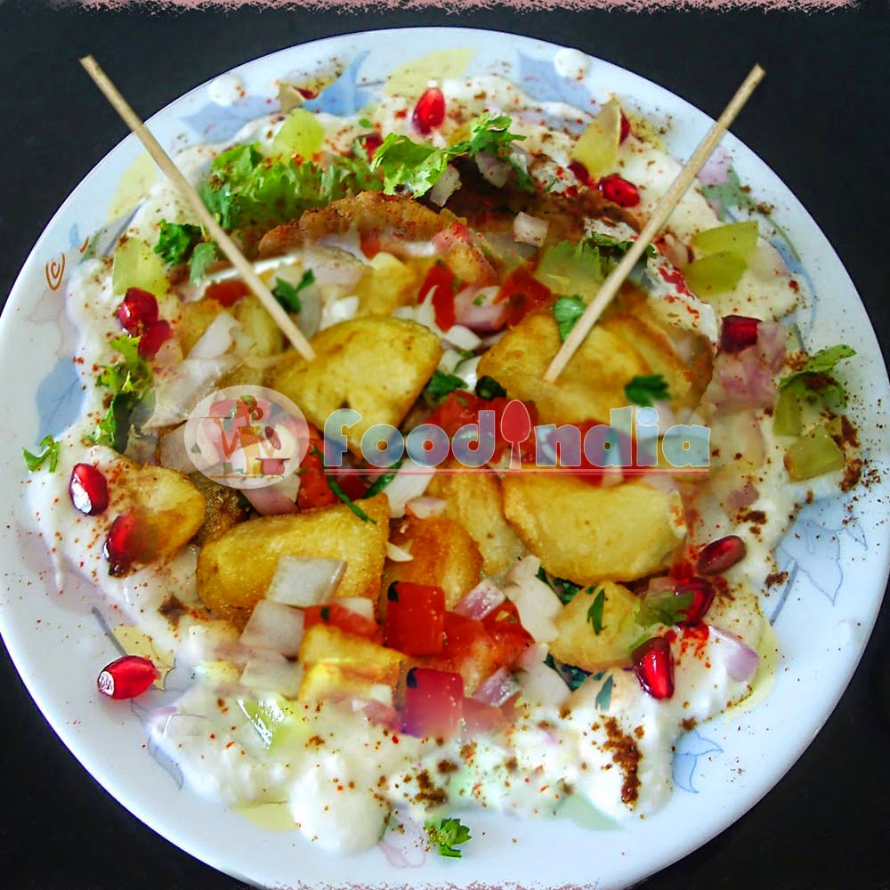 Sweet, Spicy and Chatpata Aloo Chaat Recipe :: Indian Food Recipe Tips