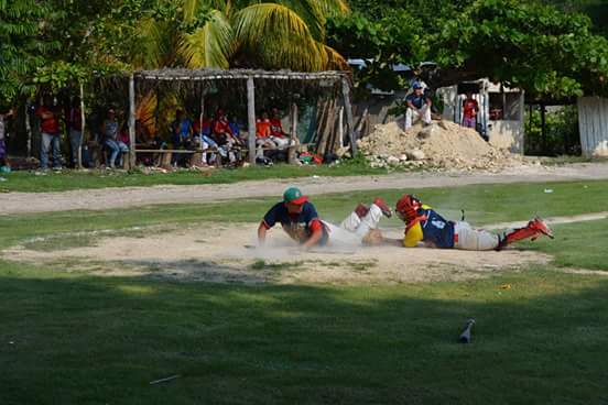 BEISBOL CAMPECHANO: * MOQUEL Y REFORMA AGRARIA DIVIDEN EN LA ...