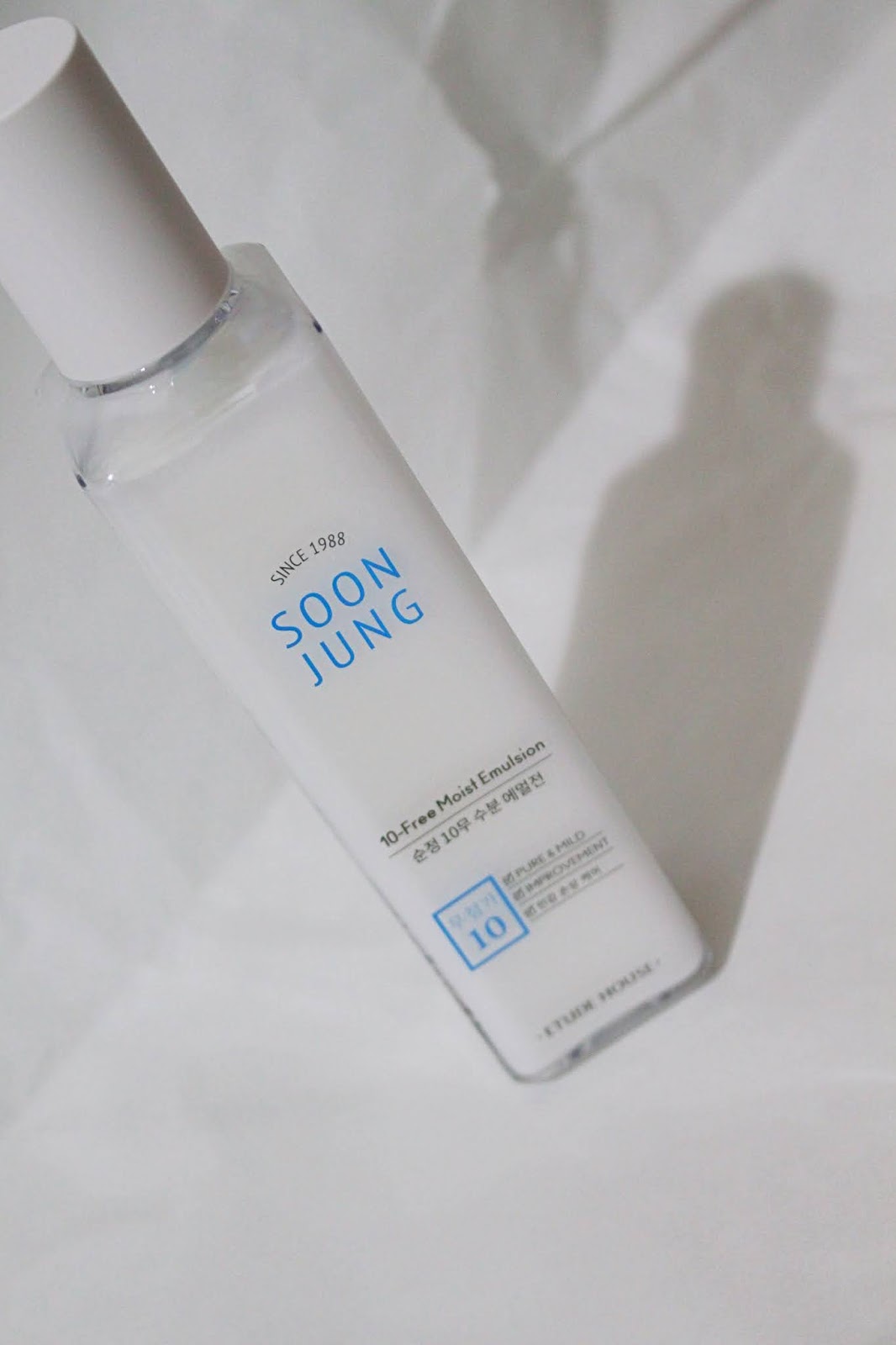 Etude House Soon Jung 10 Moist Free Moist Emulsion (Soon Jung Series Pt ...