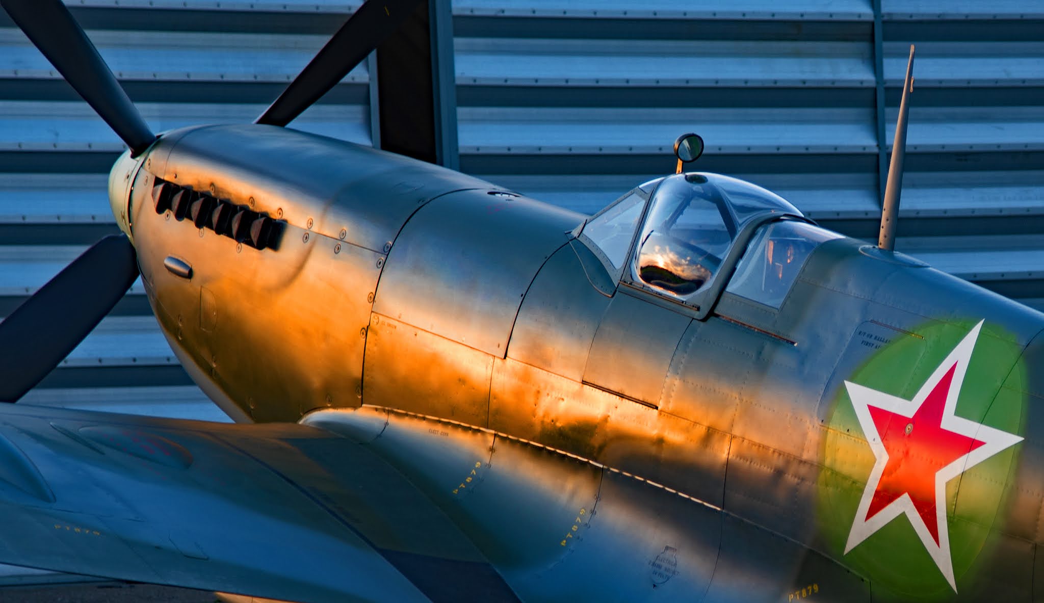 The Russian Spitfire PT879 (The Hangar 11 Collection) North Weald ...