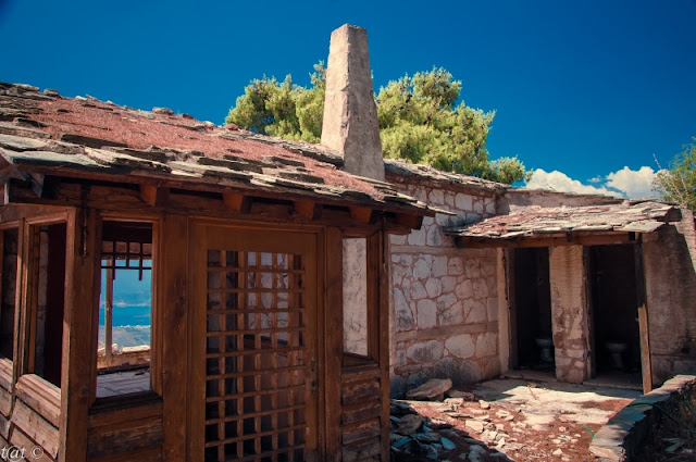 Thanos Tsakalos Photography: ΤΟΥΡΙΣΤΙΚΟ ΠΕΡΙΠΤΕΡΟ PAVILLION ΔΕΛΦΩΝ ...