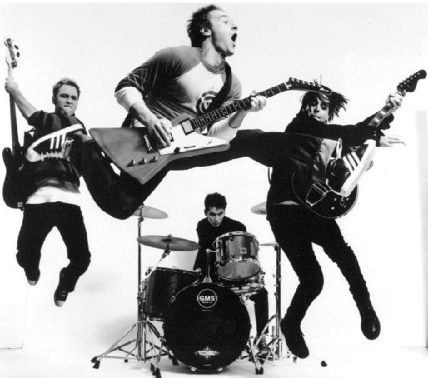 Naustin's 90's: Fuzzbubble-INTERVIEW WITH JIM BACCHI AND JASON CAMIOLO