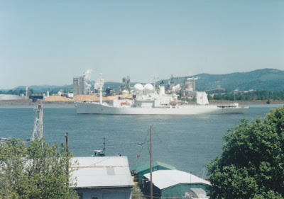 PlacesPages: USNS Observation Island