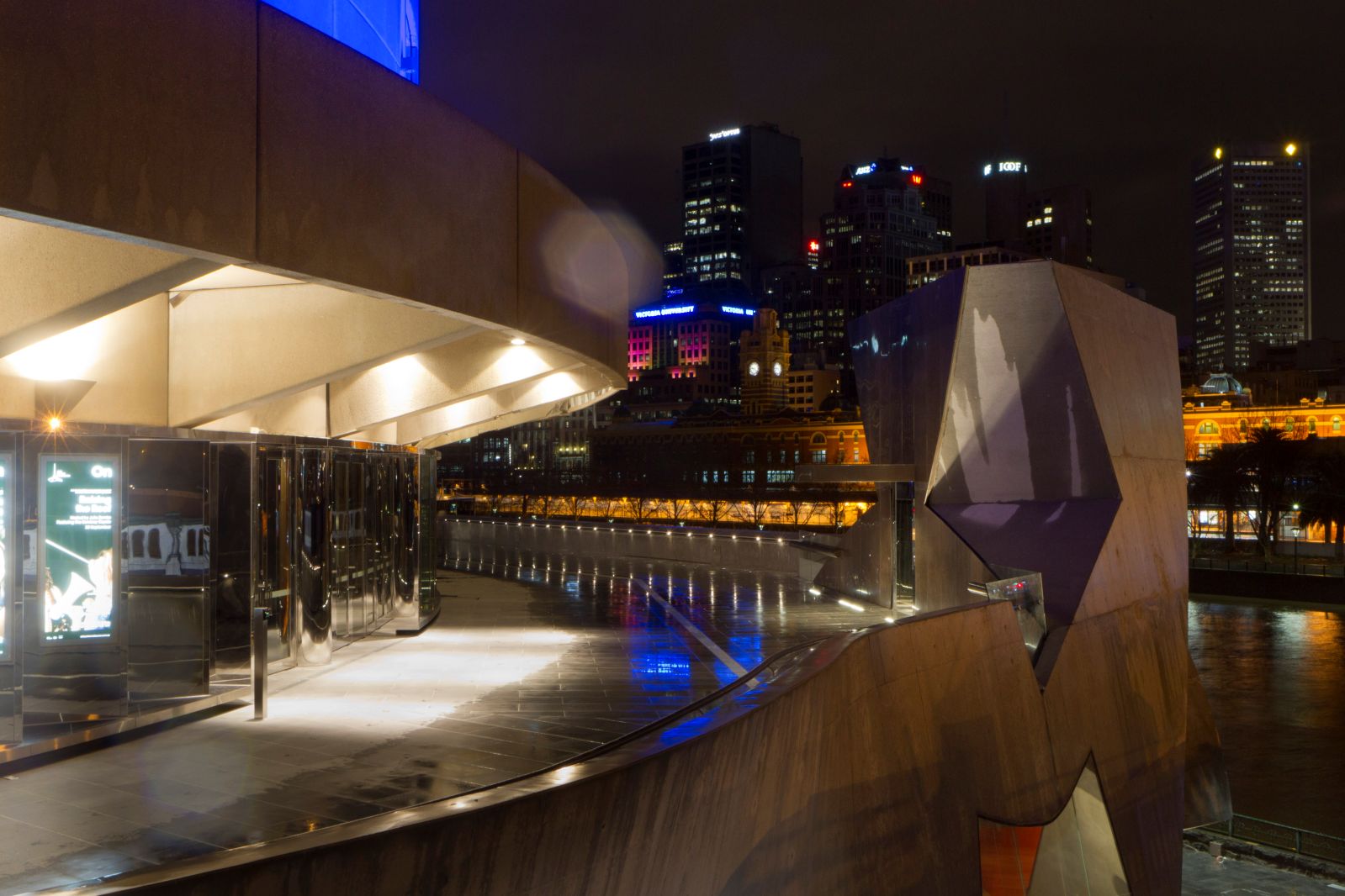architecture now and The Future: HAMER HALL BY ARM ARCHITECTURE