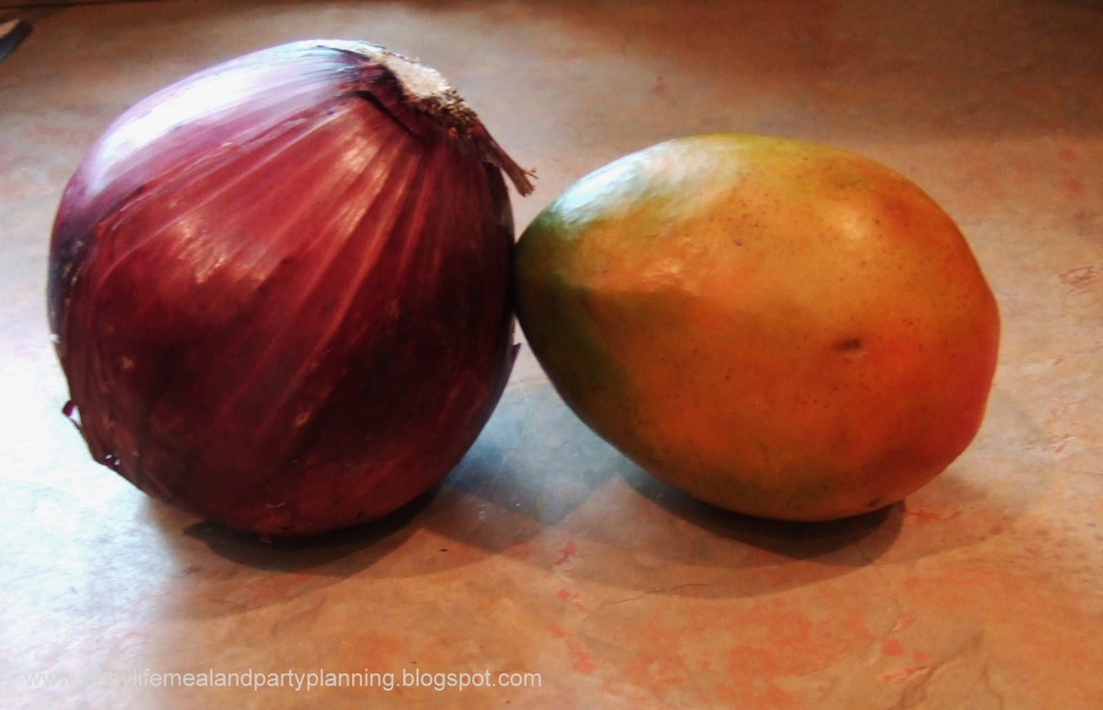 Easy Life Meal and Party Planning: Kachi Keri aur Pyaj Ka Kachumber ...