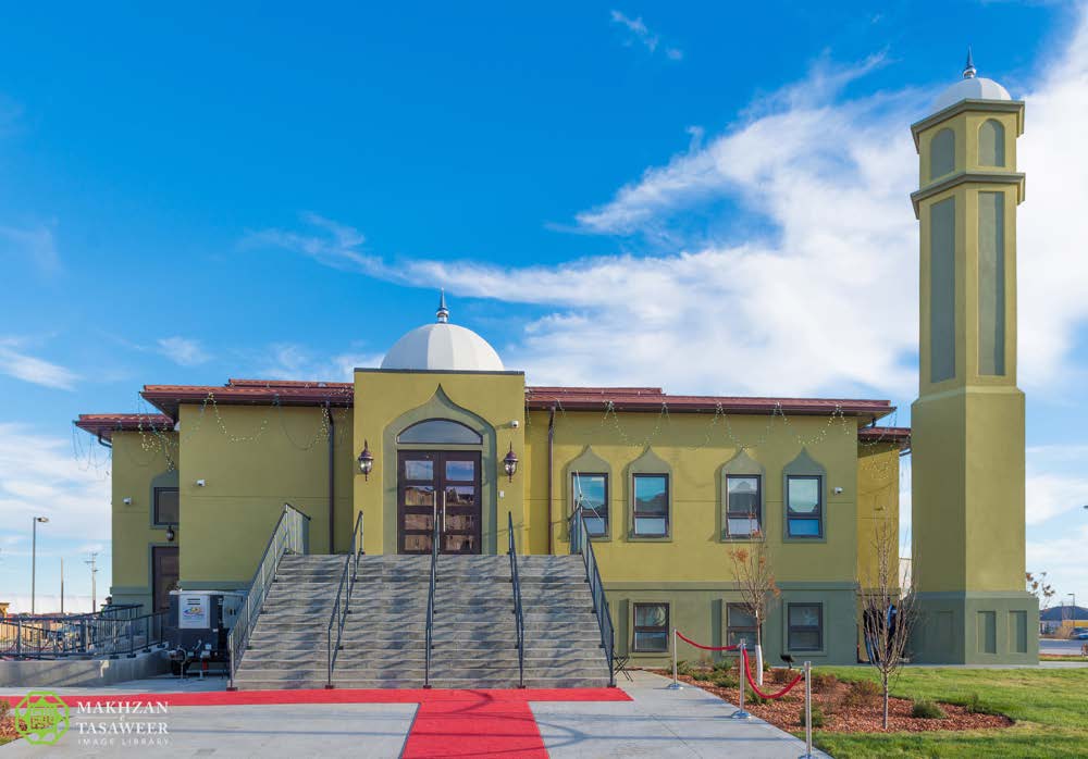 Ahmadiyya Mosques: Mahmood Mosque - Regina, Saskatchewan, Canada
