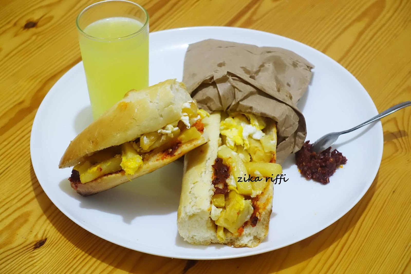 SANDWICH FRITES OMELETTE- REPAS DES ETUDIANTS- ANNABA