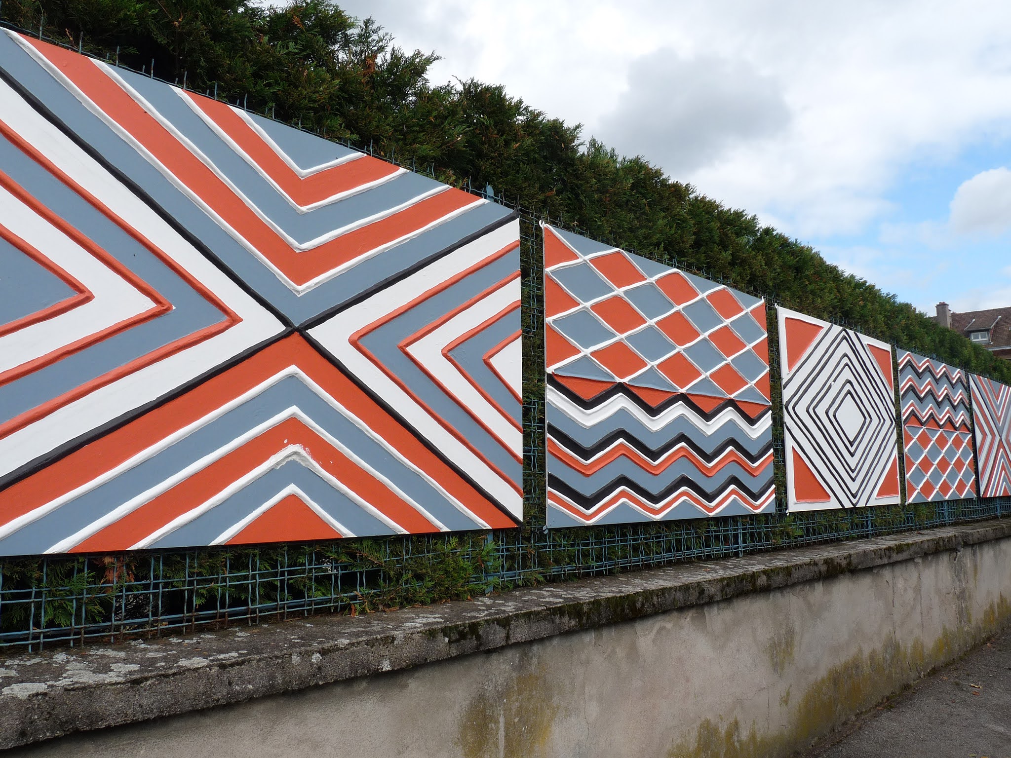 Deckle-Edged: Origins of Imigongo