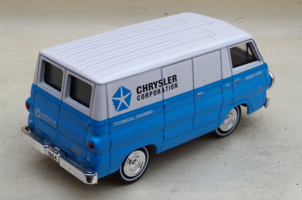 Mustang Fan Peru: Dodge A-100 Panel Van 1964 - M2 Machines