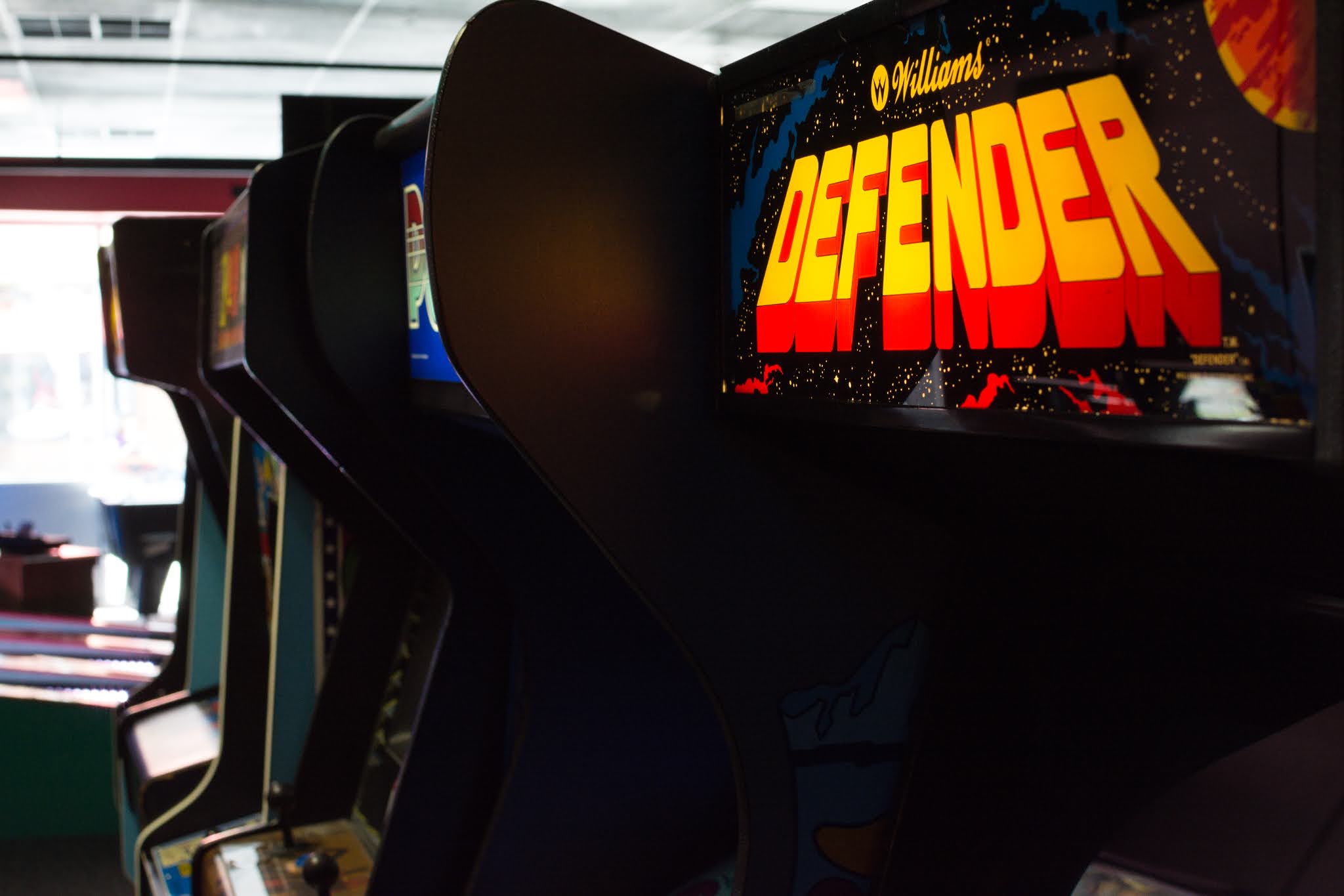 Retromobe - retro mobile phones and other gadgets: Defender (1981)