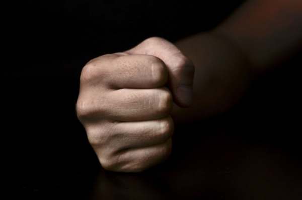 Men's Corner: How to punch properly?