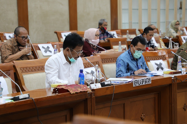 Kepala BP Batam Muhammad Rudi Paparkan Kinerja BP Batam di Komisi VI DPR RI Kepala BP Batam Muhammad Rudi Paparkan Kinerja BP Batam di Komisi VI DPR RI