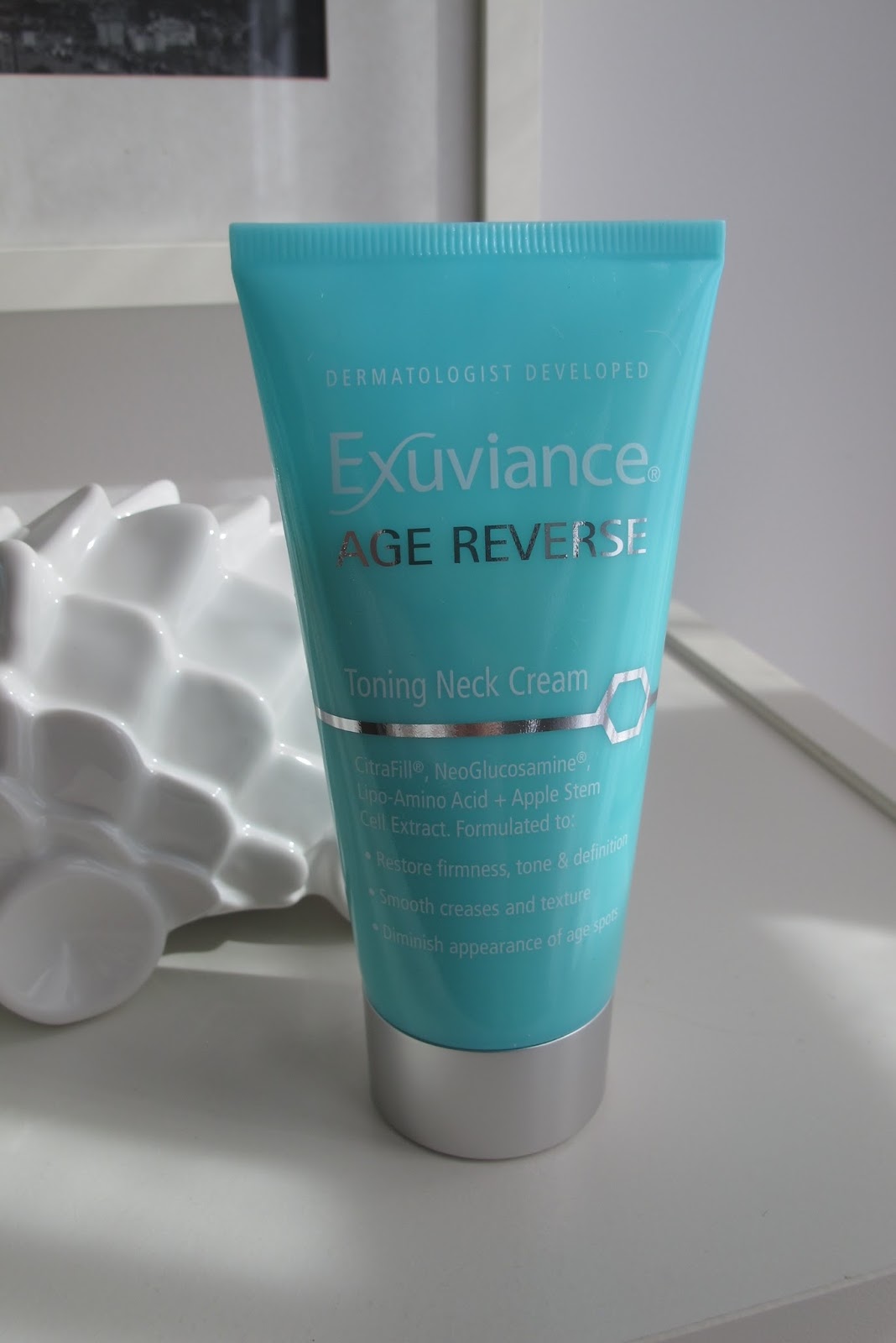 annettesskimmer: Uppstramning av hals och dekolletage