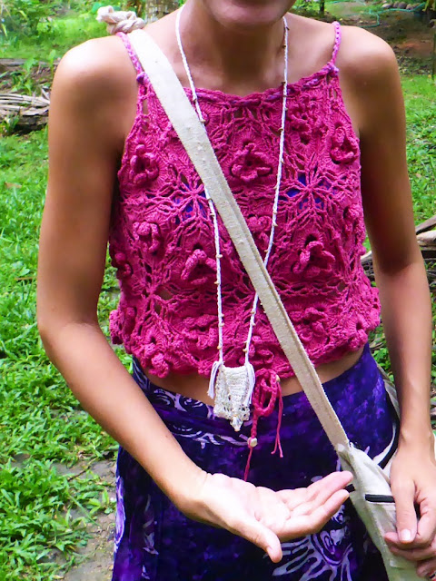 A Simple Triangle Motif Top