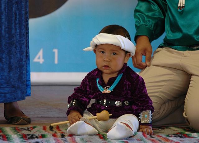 White Wolf : Heartwarming Photos Show Navajo Children Keeping Cultural ...