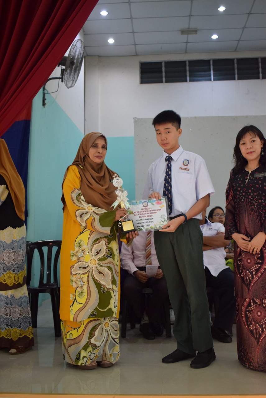 Majlis Penyerahan Watikah Pemimpin Pelajar 2020 - SMK Taman Bukit Indah ...