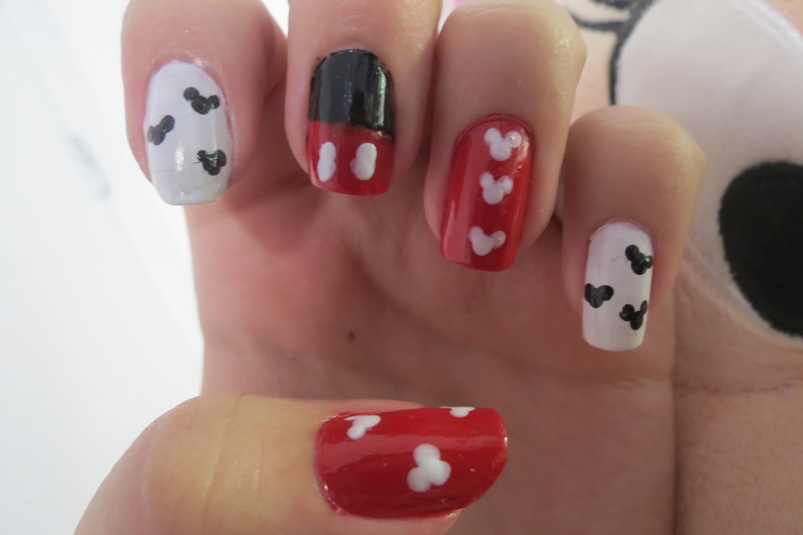 Unha do Mickey 2.0 | Só Esmaltes