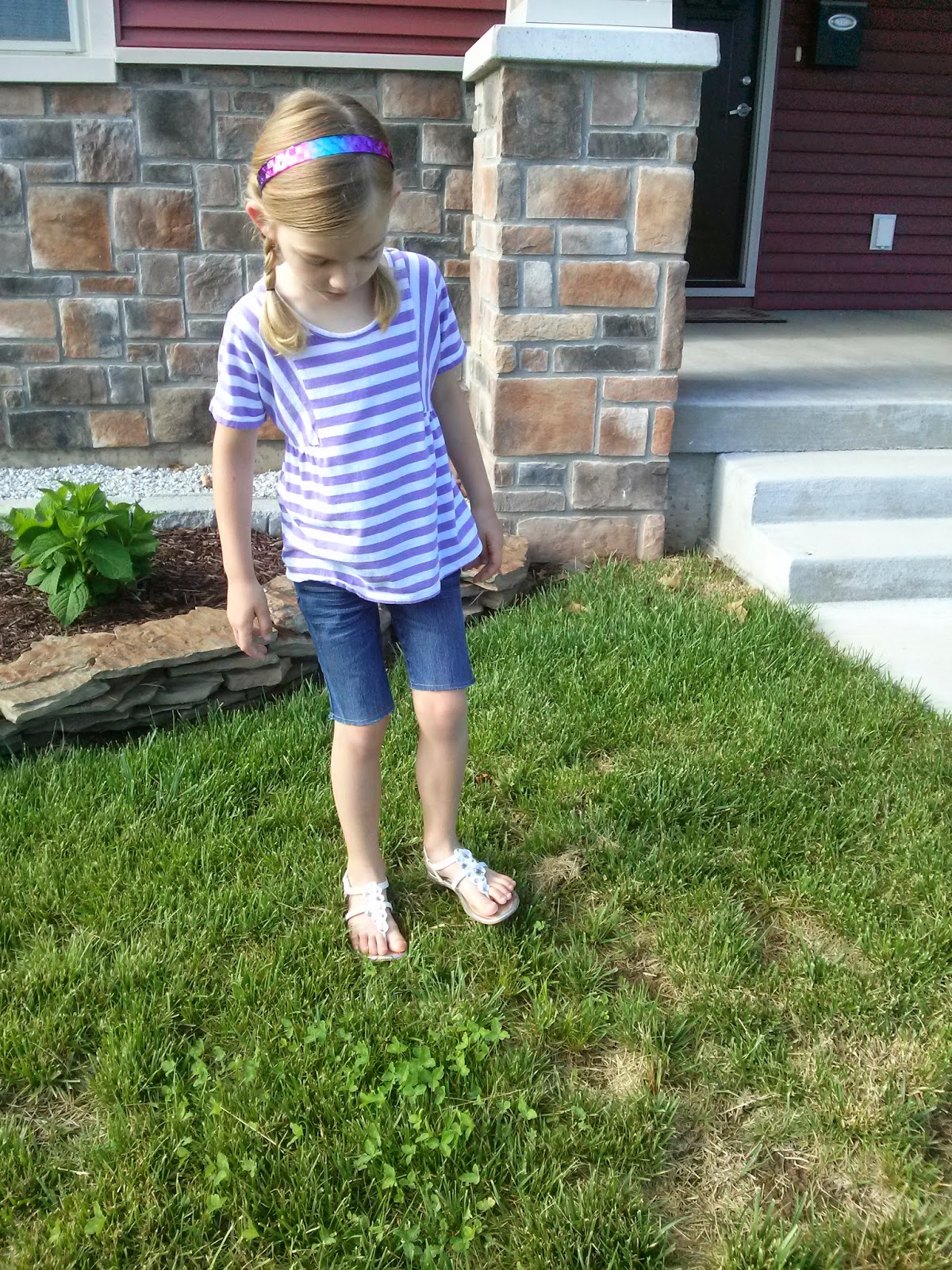 Cute Cut-Offs {Tutorial} | Our Pretty Little Girls