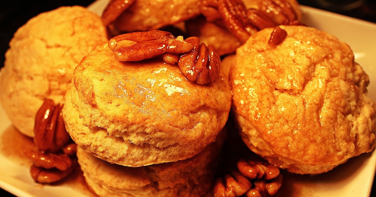 IG & Twitter @DariusCooks: Easy Buttermilk Biscuits with Butter Pecan Syrup