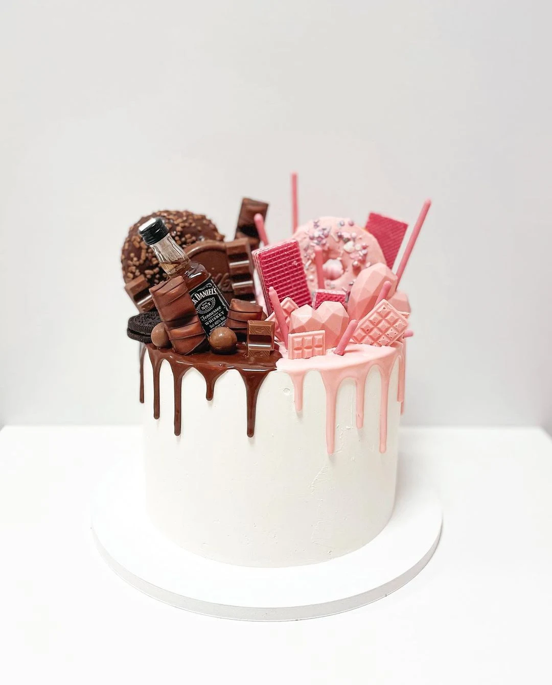 Beautiful cake design ideas by Emilia Bujak | Melody Jacob