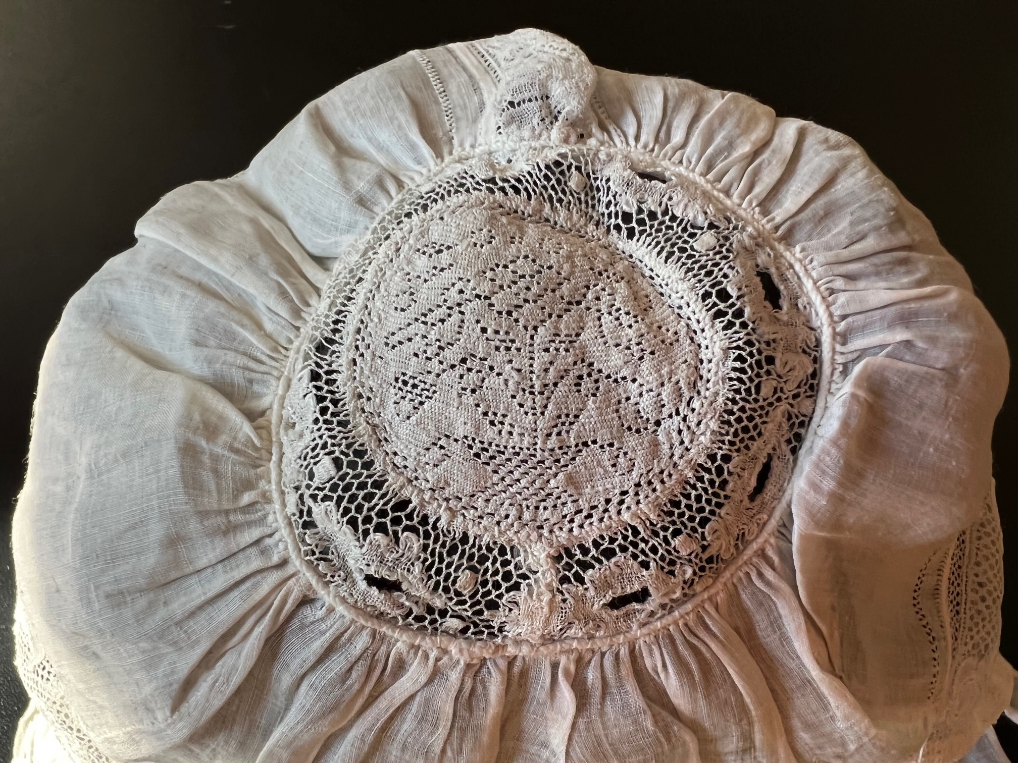 Buyer & Seller of Antique Lace, Fine Linens, Vintage Clothing, Haute ...