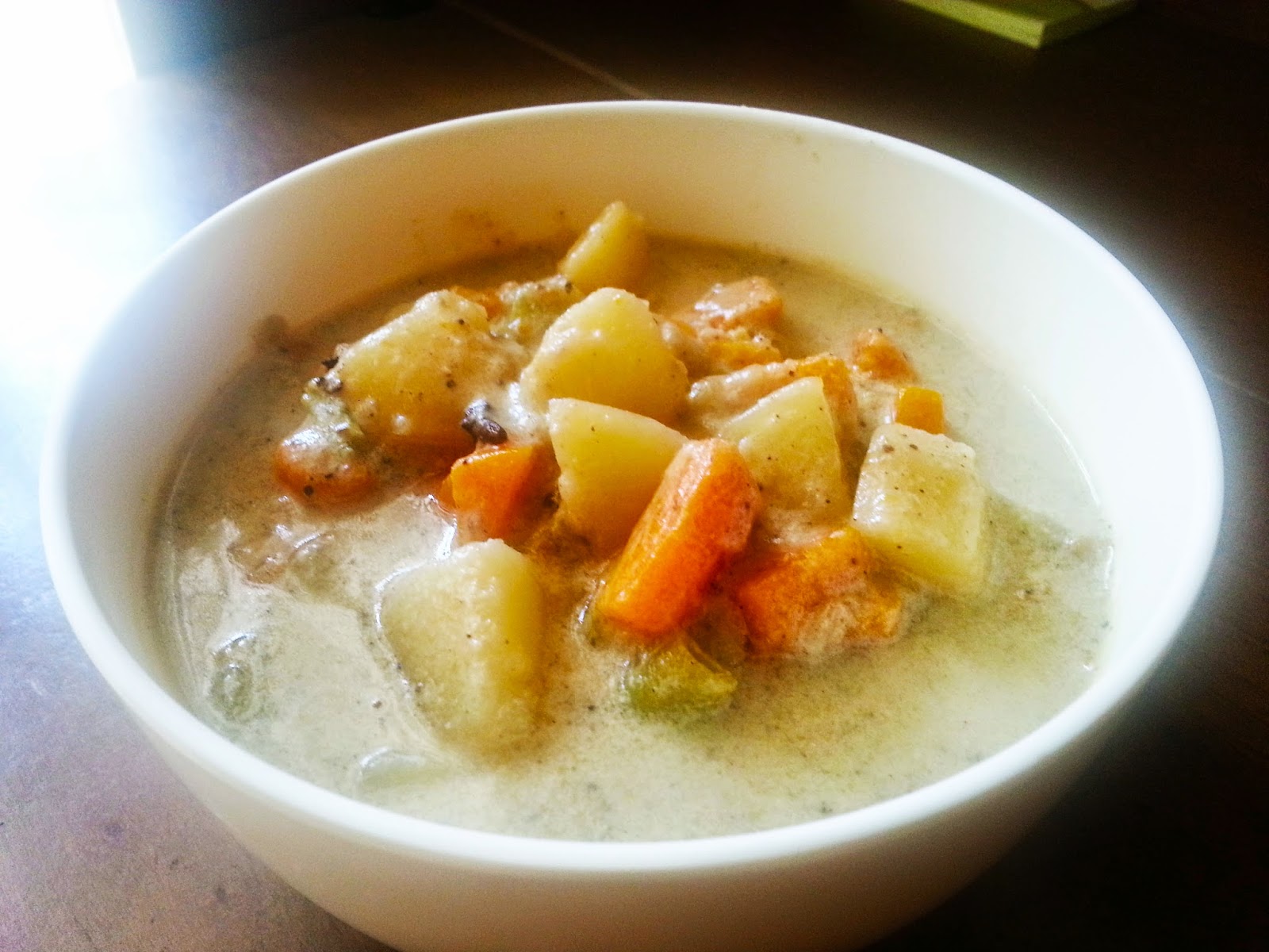 FoodoMania: Vegetable Stew - Kerala Style Stew or Ishtu