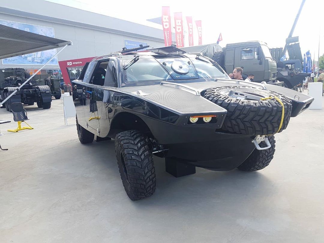 The Dead District: All-wheel high-speed amphibious vehicle christened ...