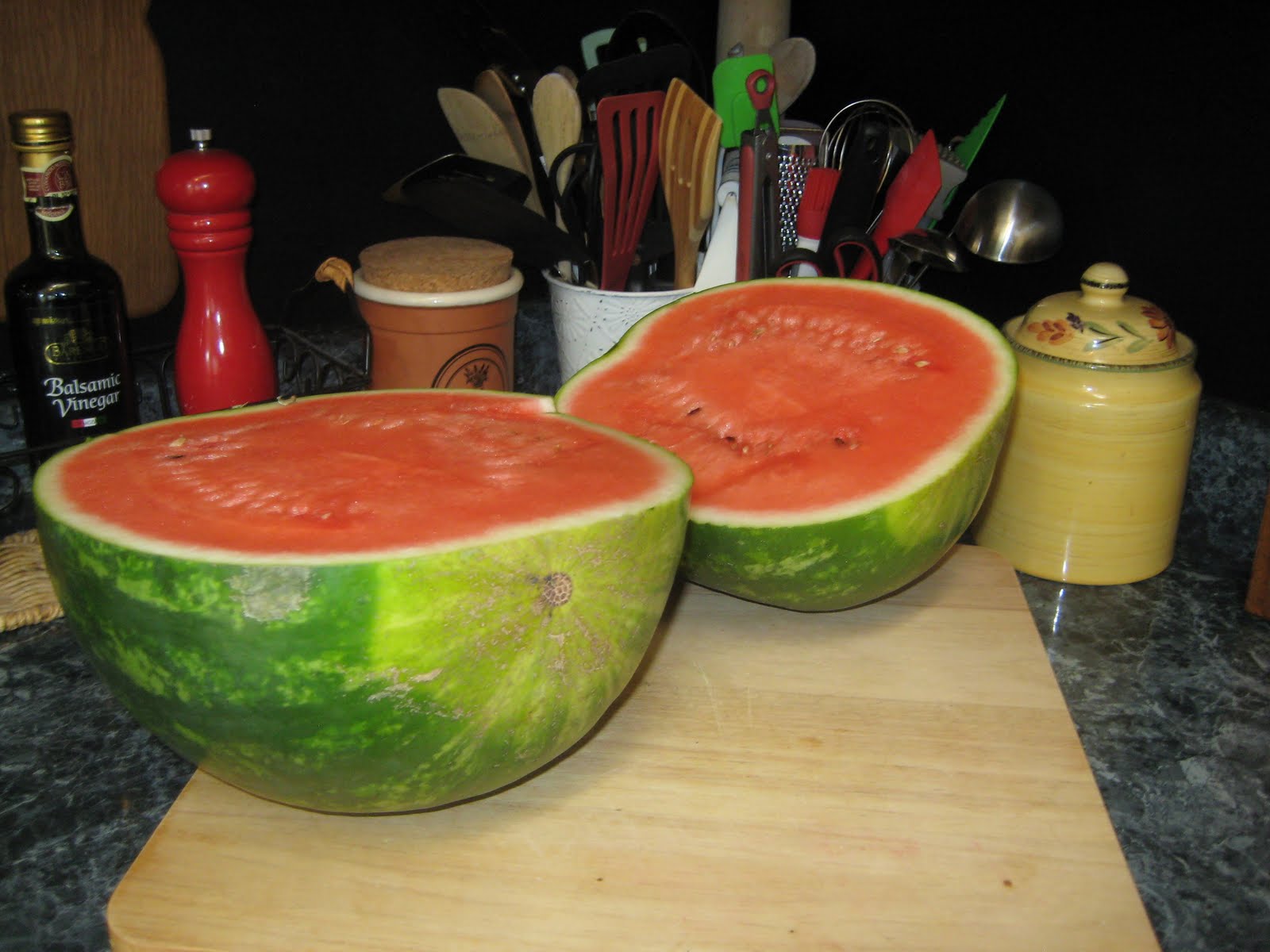 How to Slice a Watermelon Perfectly - Mom 4 Real