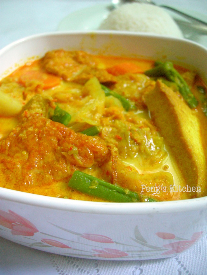 Peng's Kitchen: Lontong Sayur Lodeh/Mix Vegetable in Coconut Broth