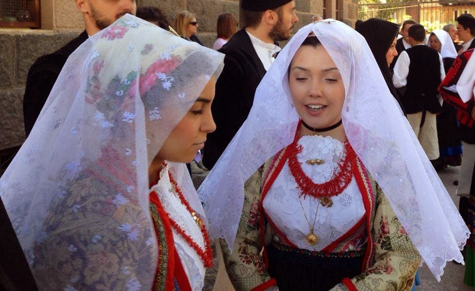 Sardinian Traditional Clothing - Page 12 - Sardinian People
