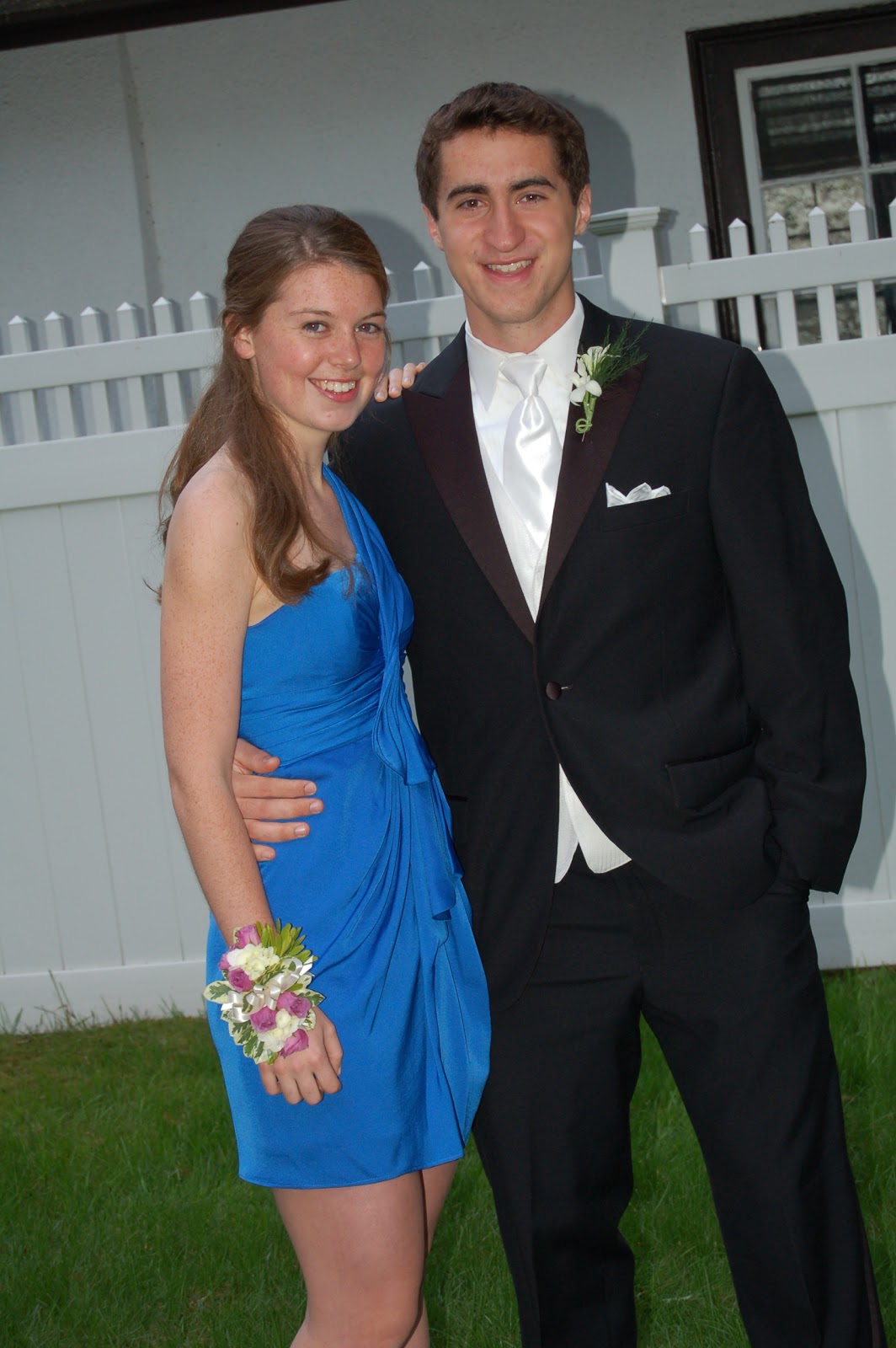 two friends and a diet: pre-prom party-6 points (m)