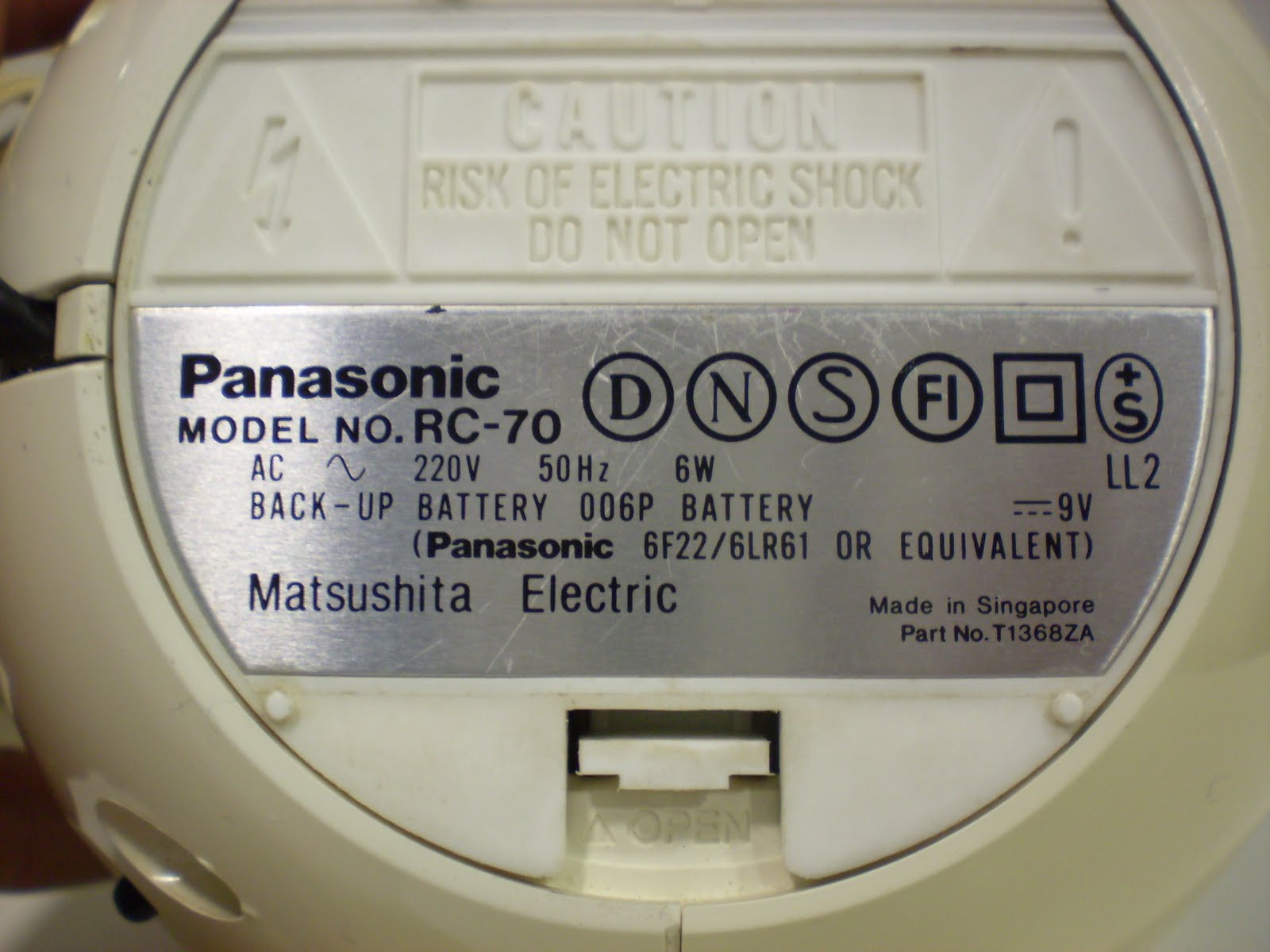 Vintagería: Radio reloj despertador Panasonic RC-70, vintage ball clock