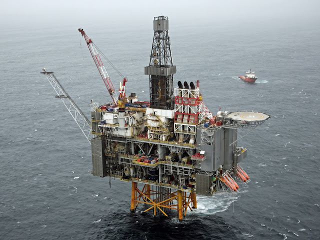 MEC&F Expert Engineers : BP OIL SPILL: oil was spilled into the water ...