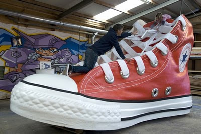 Amazing World & Fun: The Largest Shoe