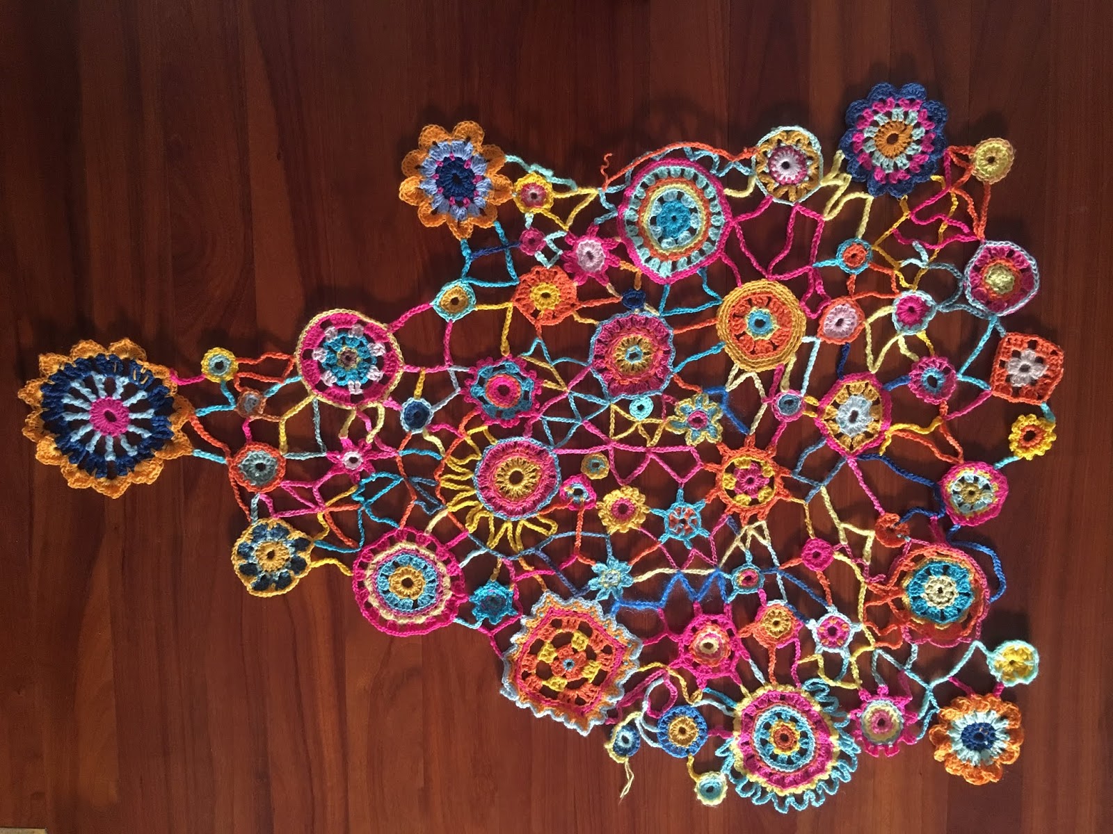 Anabela Magalhães: Instalação de Crochet