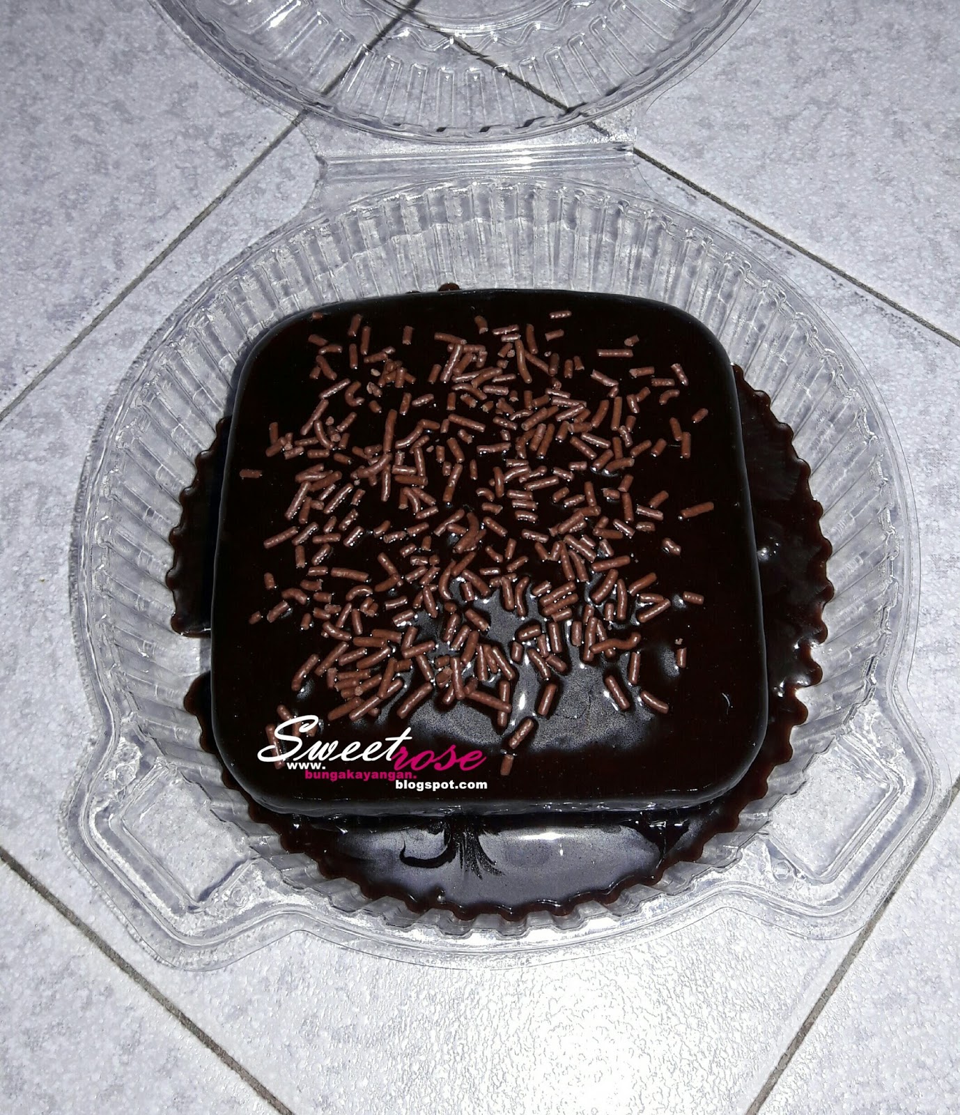 Sweet Rose Bakery: KEK COKLAT MOIST MINI