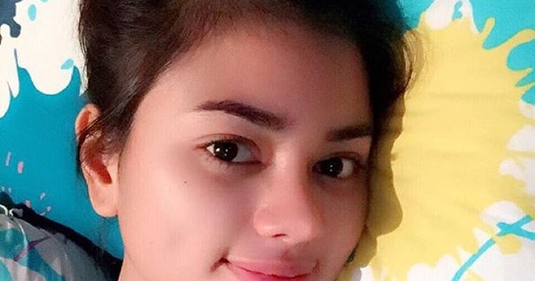 AGEN DOMINO: NGENTOT DENGAN MAHASISWI