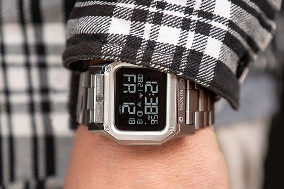 How To Choose The Best Digital Wrist Watches For Men - World Informs
