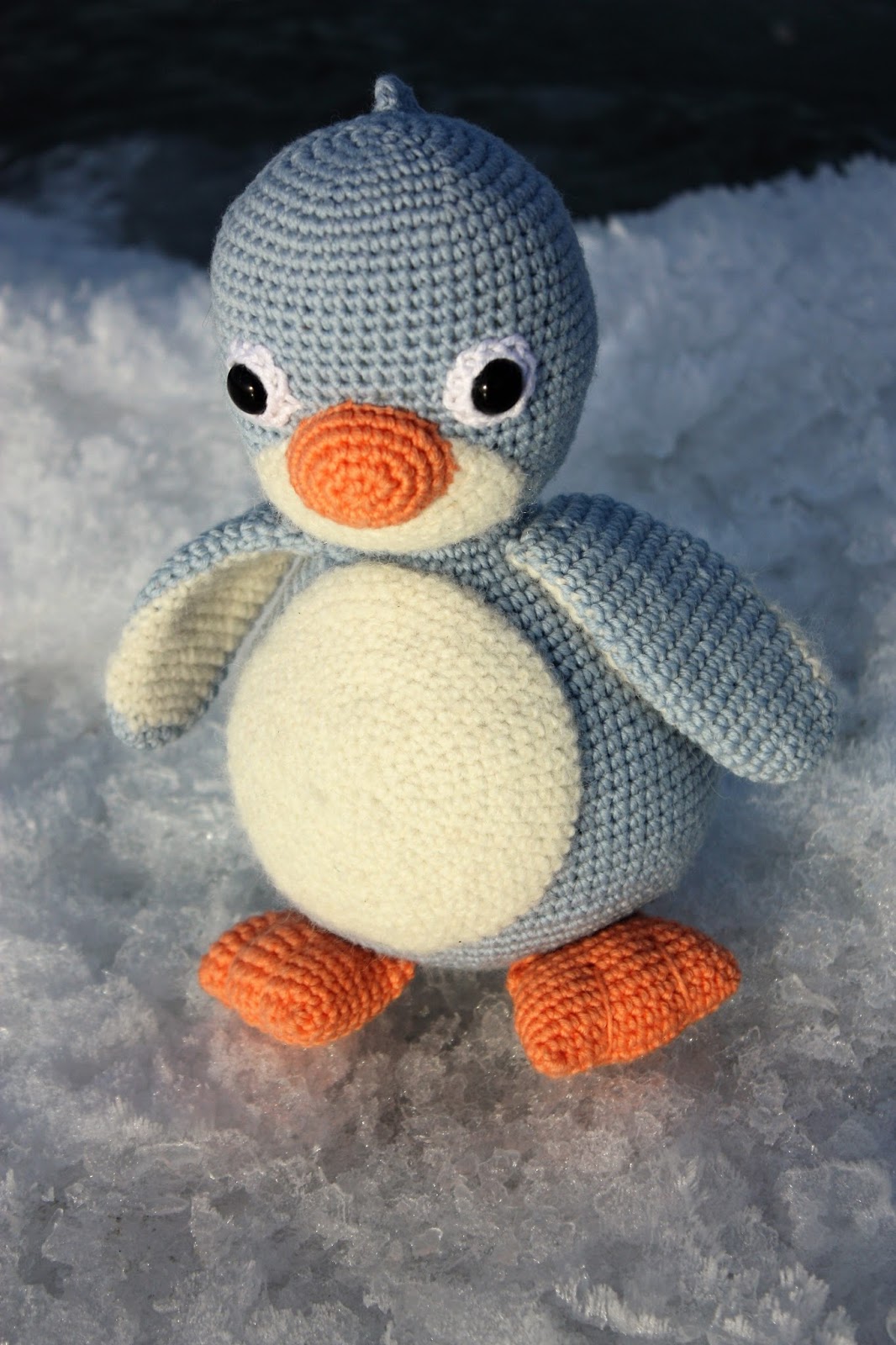 Happyamigurumi: Amigurumi Crochet Penguin Pattern: Cara and Milo