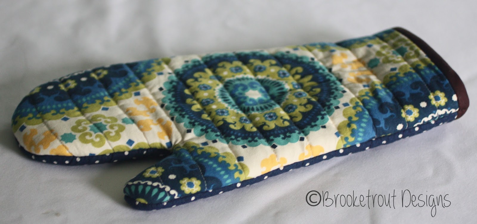 Brooketrout Designs: Oven mitt design
