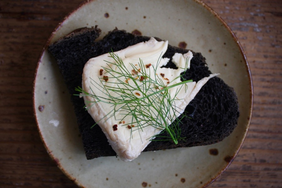 Girl Meets Rye : Squid Ink Bread (and hello...)