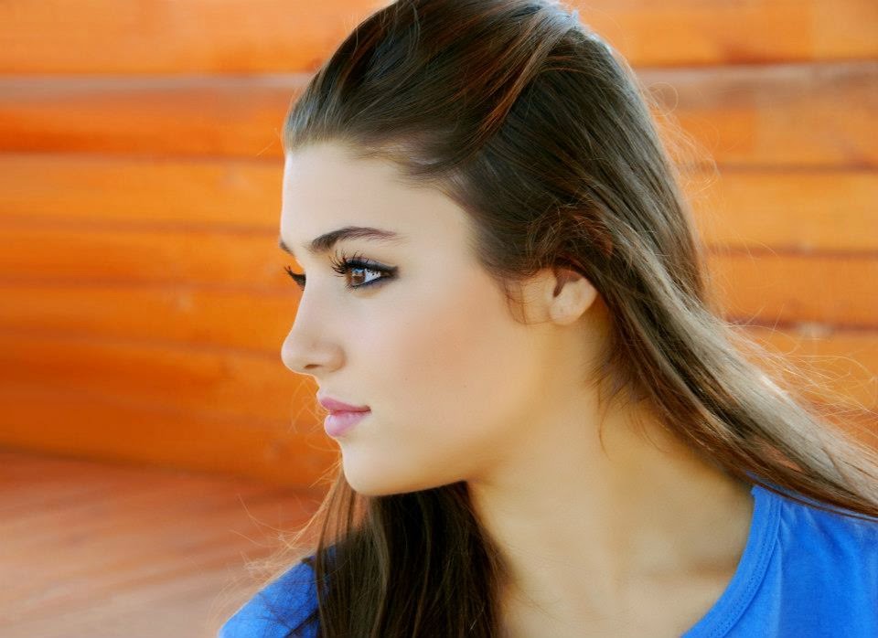 Çılgın Dersane Meryem - Hande Erçel Kimdir, Kaç Yaşında, Boyu ...