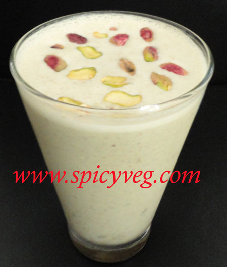 World Of Vegeterian Recipes: Pista Date Milk Shake