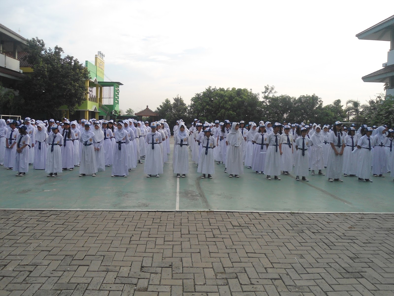 SMP NEGERI 193 JAKARTA: PERINGATAN HUT RI KE 68