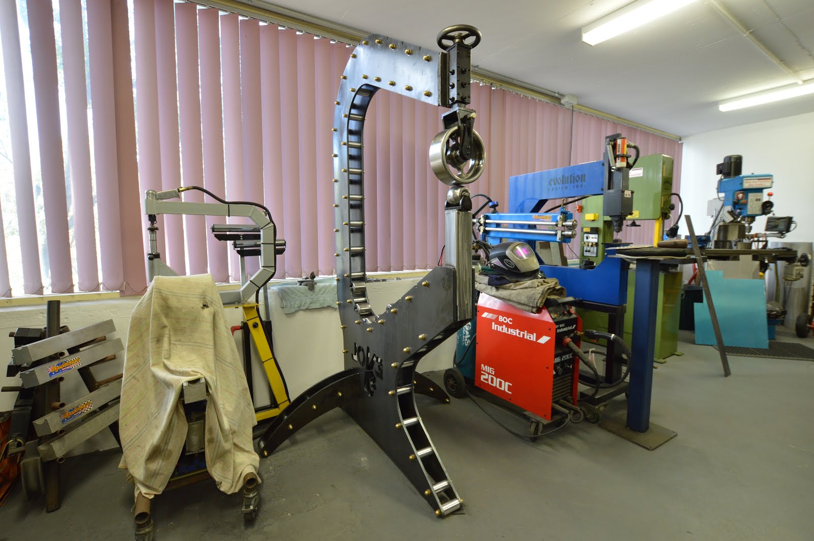 EVOLUTION CUSTOM INDUSTRIES: English Wheel..