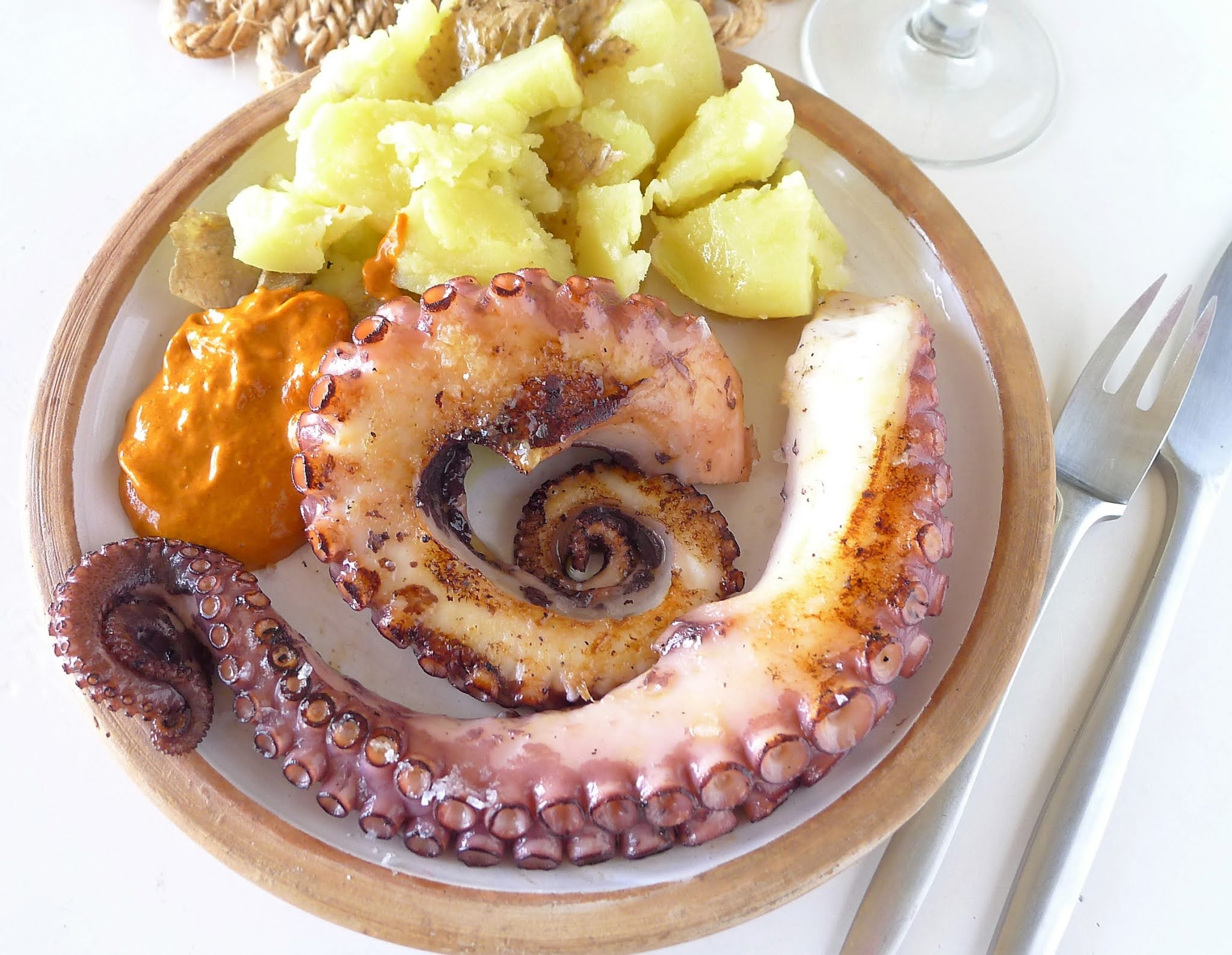 MY KITCHEN IN SPAIN: IRRESISTIBLE GRILLED OCTOPUS