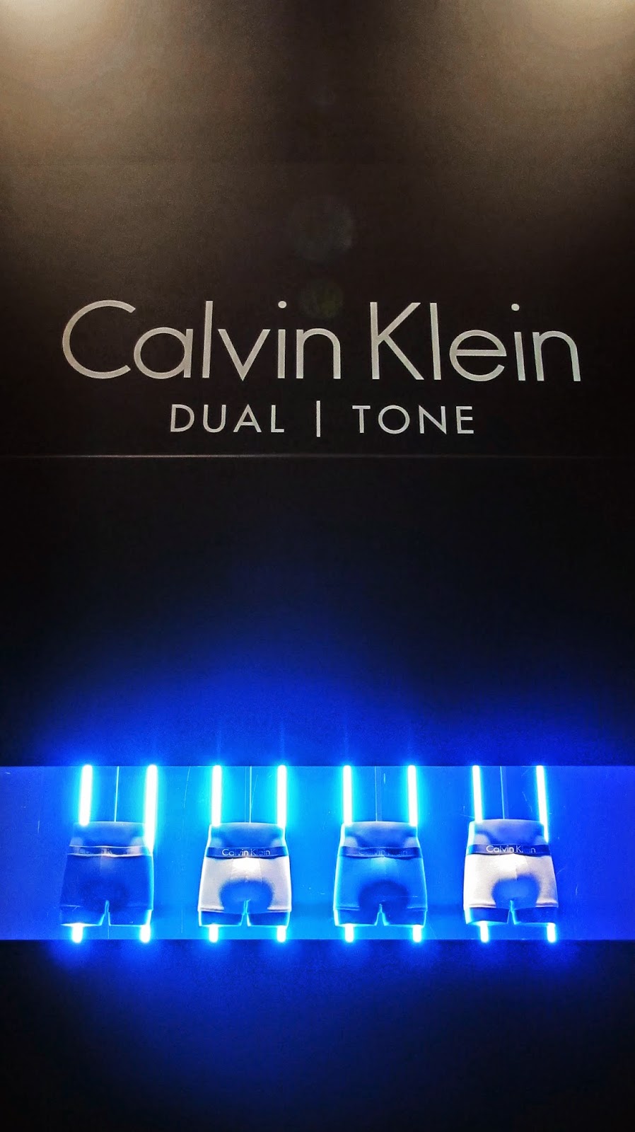 RetailStoreWindows.com: Calvin Klein, Milan