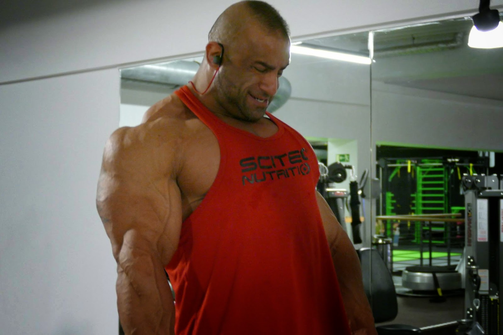 Muscle Lover: Lebanese-Canadian IFBB Pro bodybuilder Fouad Abiad